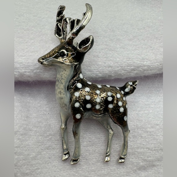 Jewelry | 32 Shiny Reindeer Pin Brooch | Poshmark